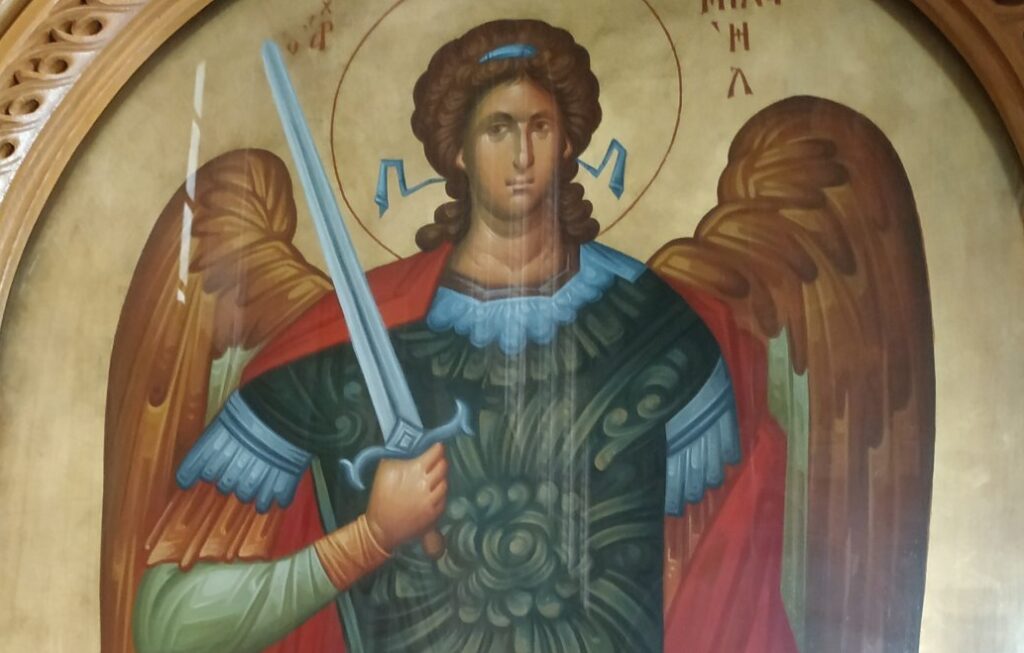 Αρχάγγελος Μιχαήλ: Ο στρατηλάτης των αγγέλων και προπομπός των ψυχών ...